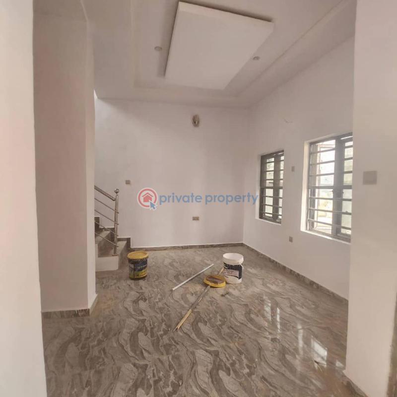 For rent: 2 bedroom Duplex Kolapo Ishola Estate Gra, Akobo, Ibadan ...