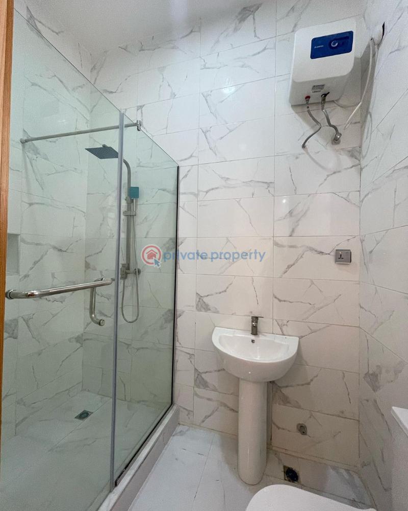 5 bedroom House For Sale Second Tollgate Lekki Lagos (PID: 8PAZXT ...