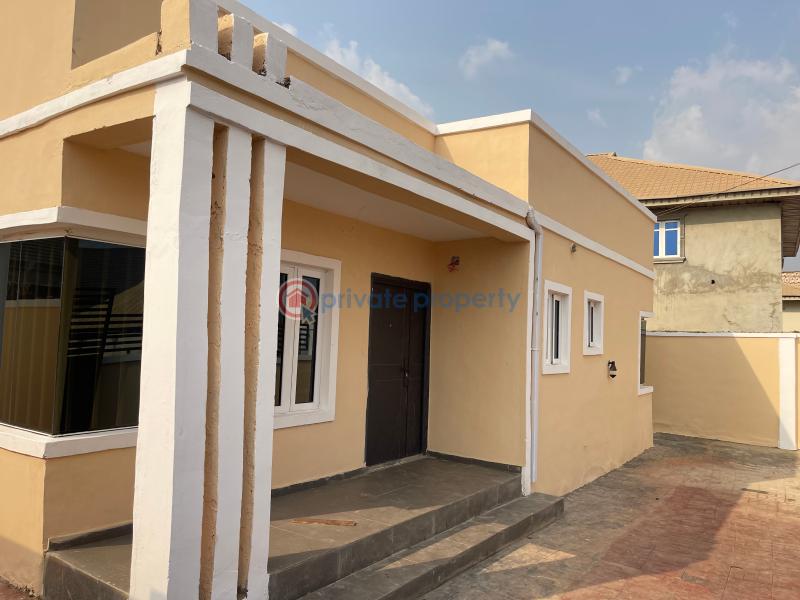 For sale: 3 bedroom Bungalow Oke Ibadan Estate, Akala, Akobo Akobo ...
